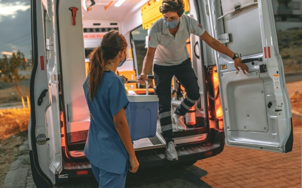 Comparing Outsourced vs. Insourced Lab Courier Services : July/August 2021 - MedicalLab ...